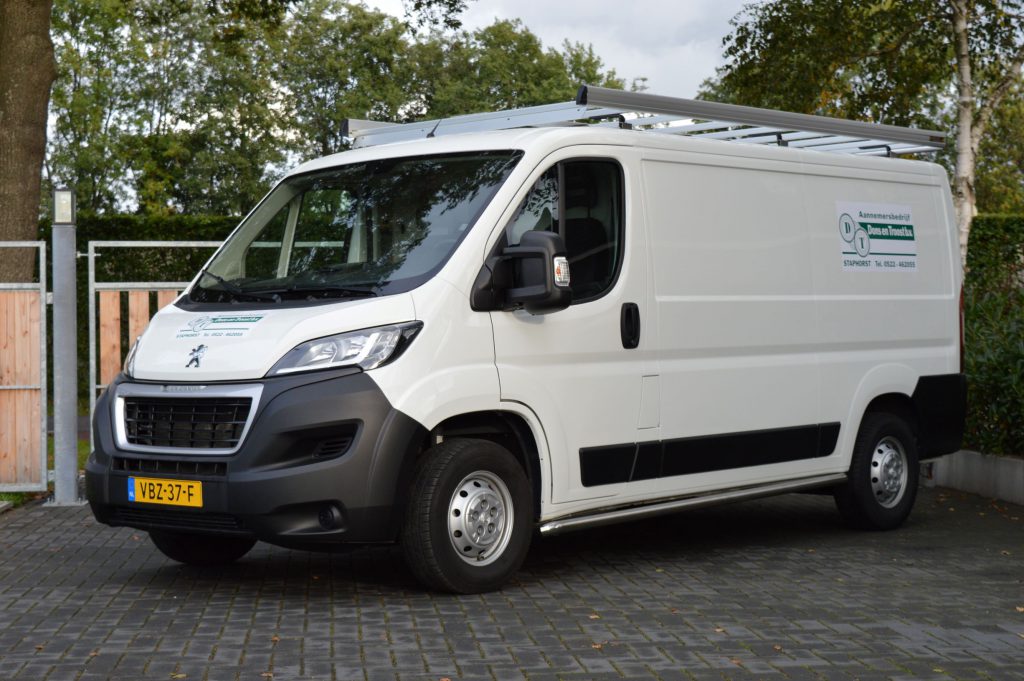 Peugeot Boxer 330 2.0 BlueHDI L2H1 Premium - Autobedrijf Slager