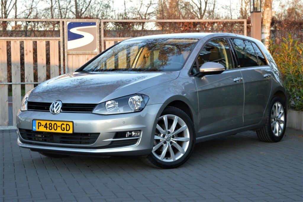 Volkswagen GOLF 1.2 TSI DSG Allstar - Autobedrijf Slager