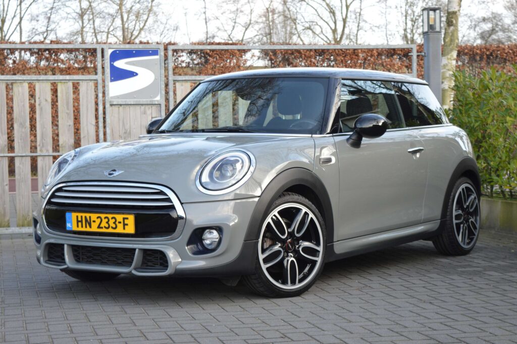 Mini 1.5 Cooper Business - Autobedrijf Slager